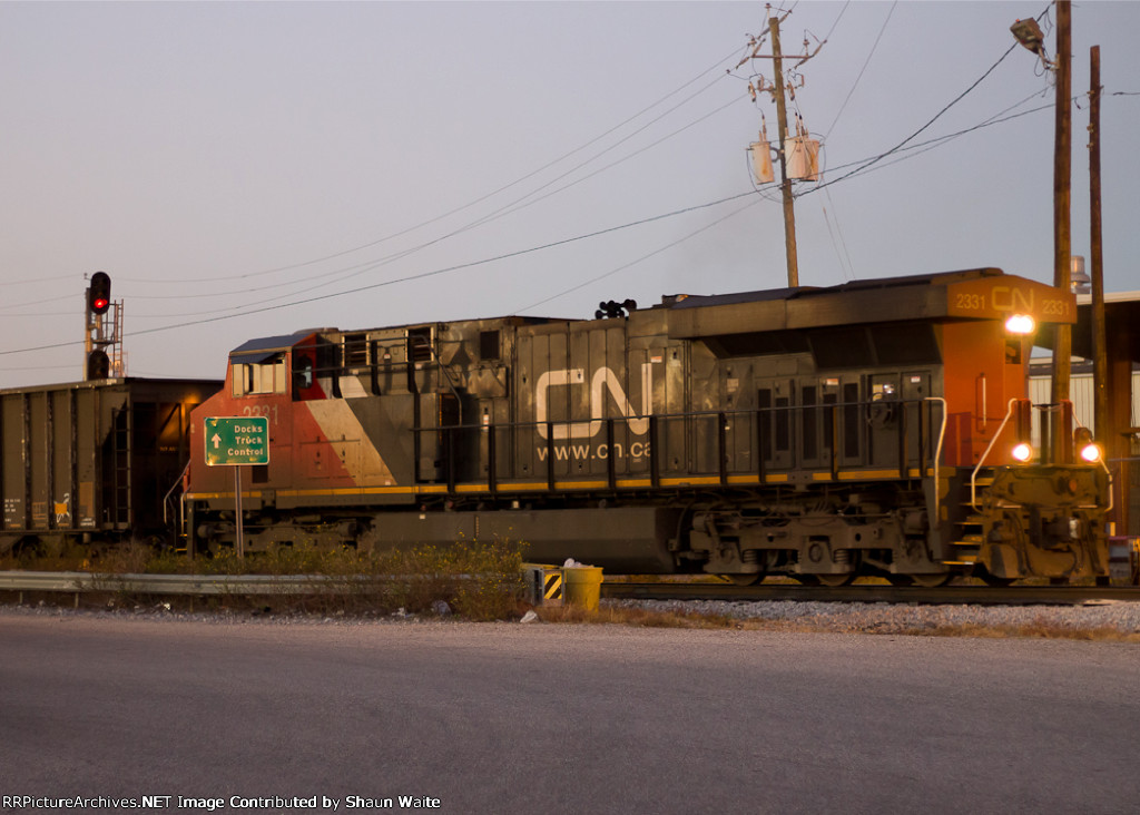 CN 2331